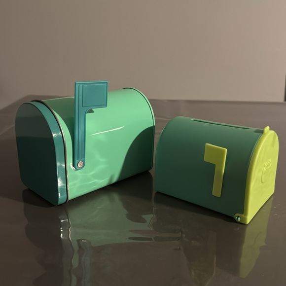 Valentines Day Seasonal | Holiday | Valentines Day Tin Mailbox And Plastic Mailbox Bundle Set Of ...